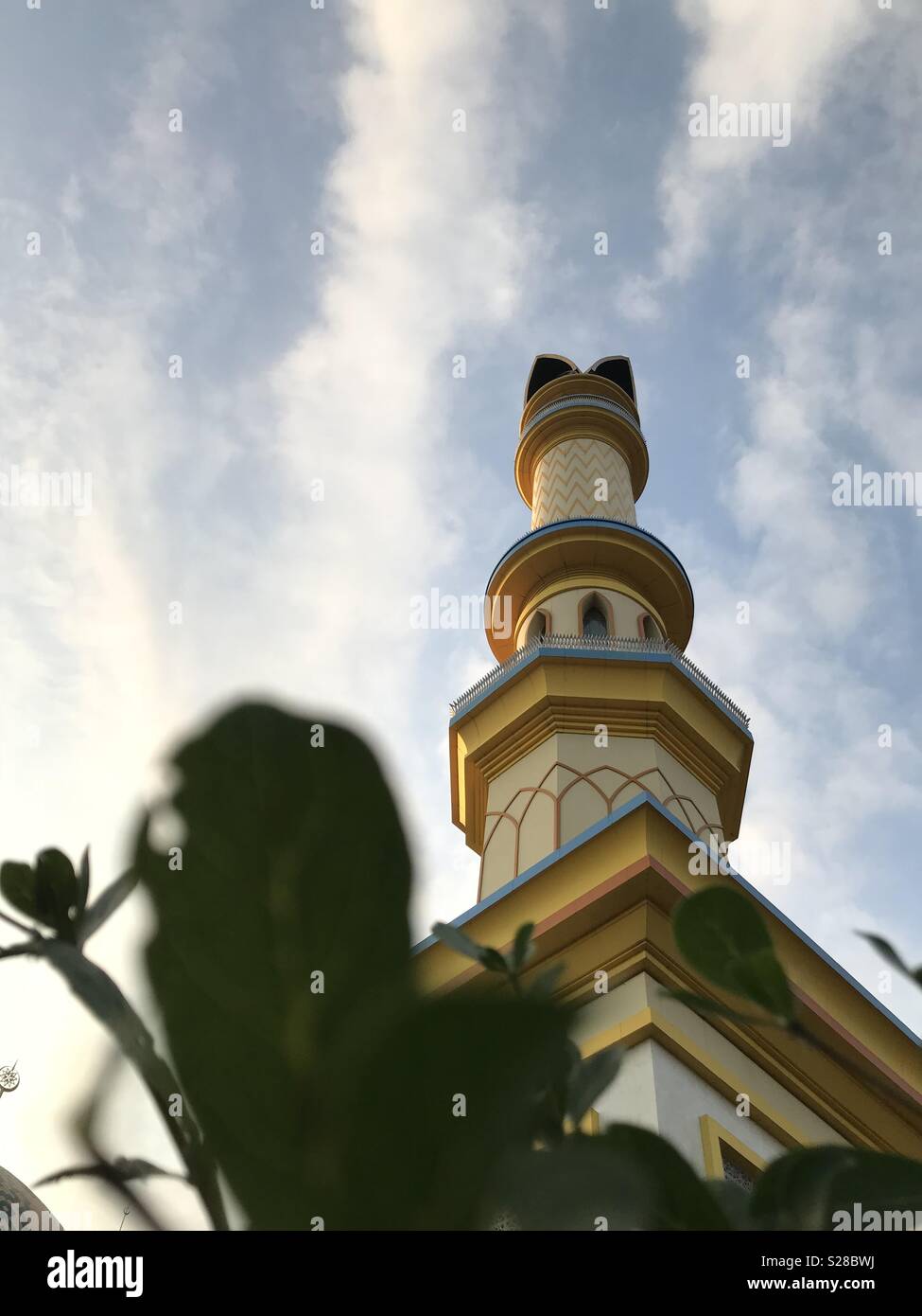 Masjid tower hi-res stock photography and images - Alamy