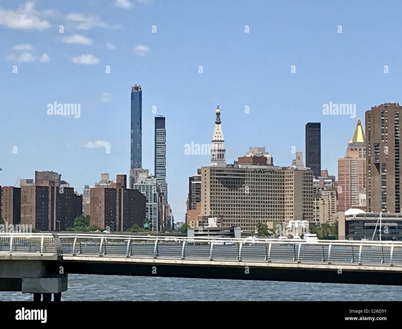 Greenpoint skyline hi-res stock photography and images - Alamy