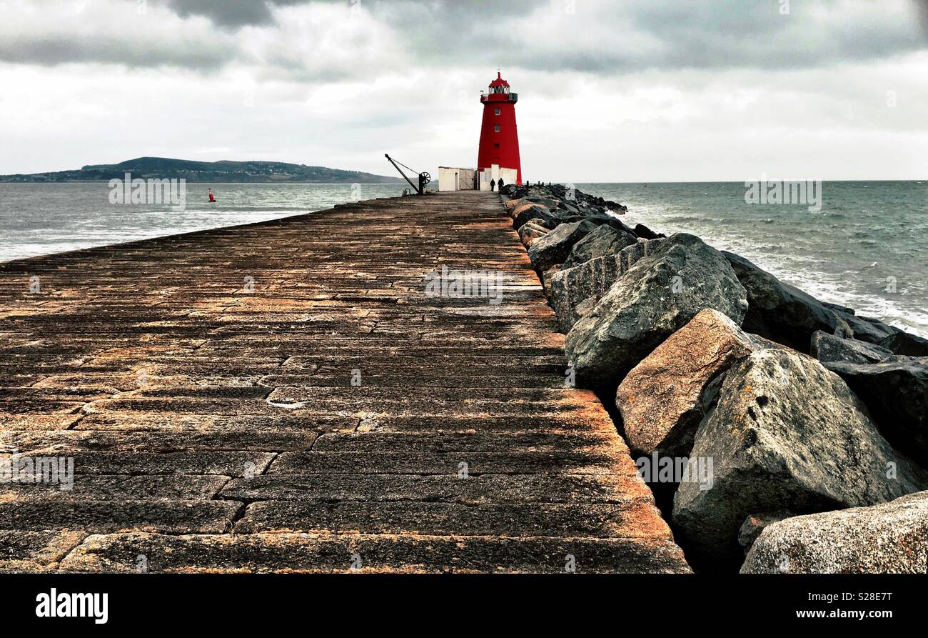 Poolbeg lighthouse hi-res stock photography and images - Alamy