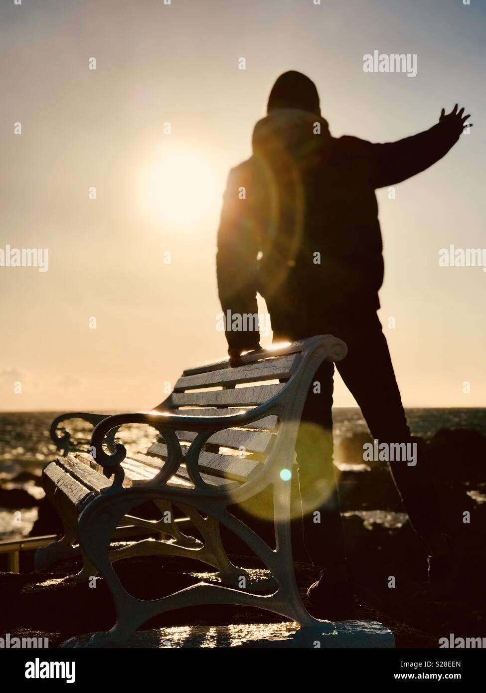 Goodbyes hi-res stock photography and images - Alamy