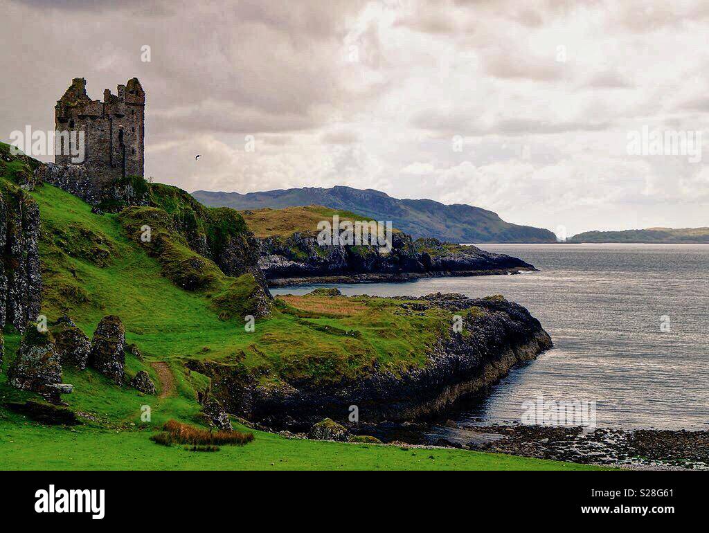 Kerrera scotland castle hi-res stock photography and images - Alamy