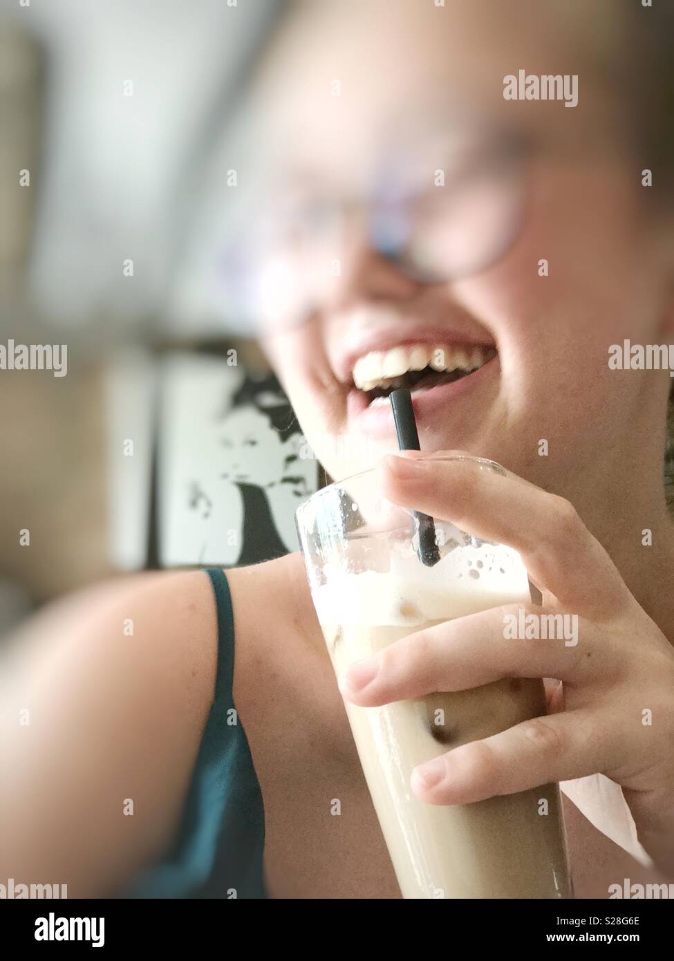 Latte girl hi-res stock photography and images - Alamy