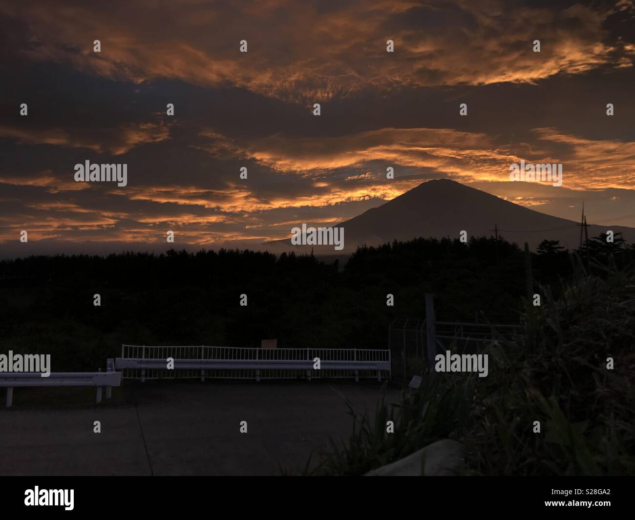 Dark side of japan hi-res stock photography and images - Alamy