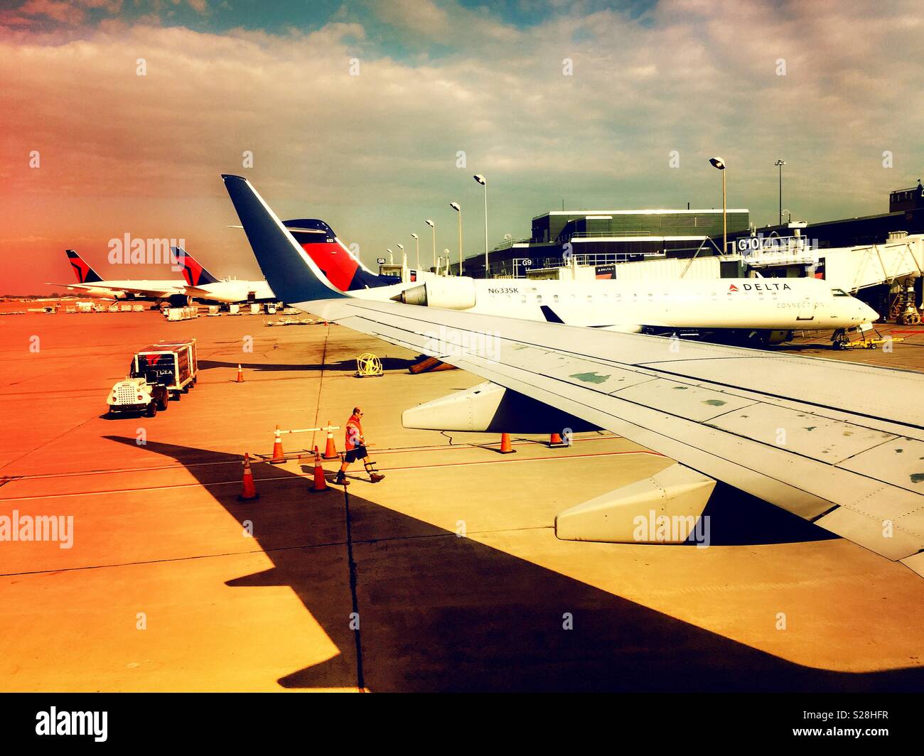 Airplanes being serviced at MSP air terminal, Minneapolis, USA Stock ...