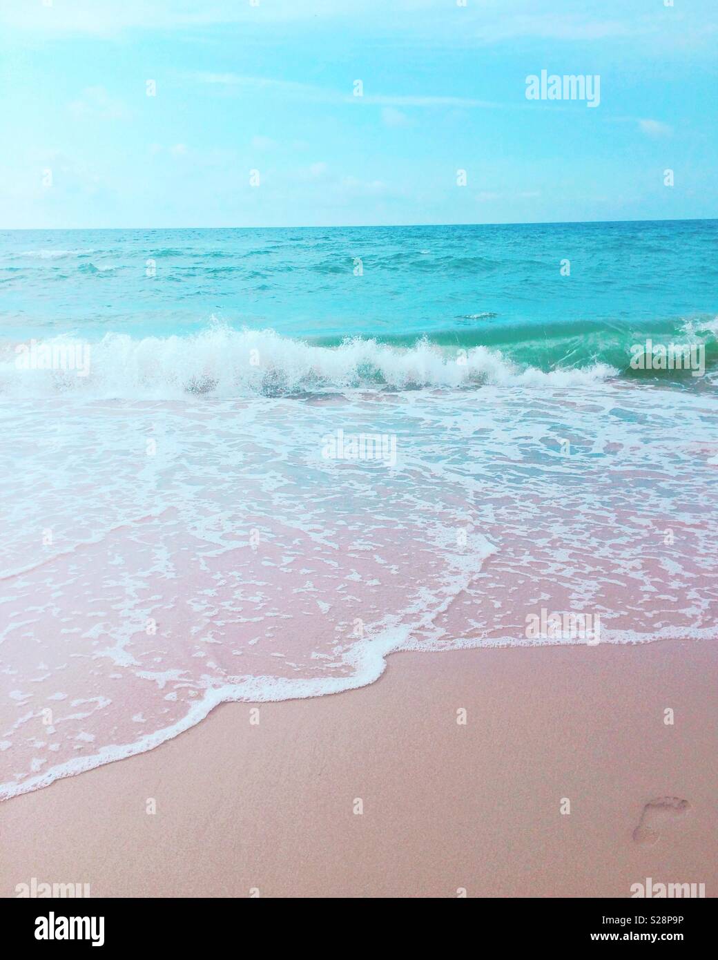 Peace and quiet beach hi-res stock photography and images - Alamy