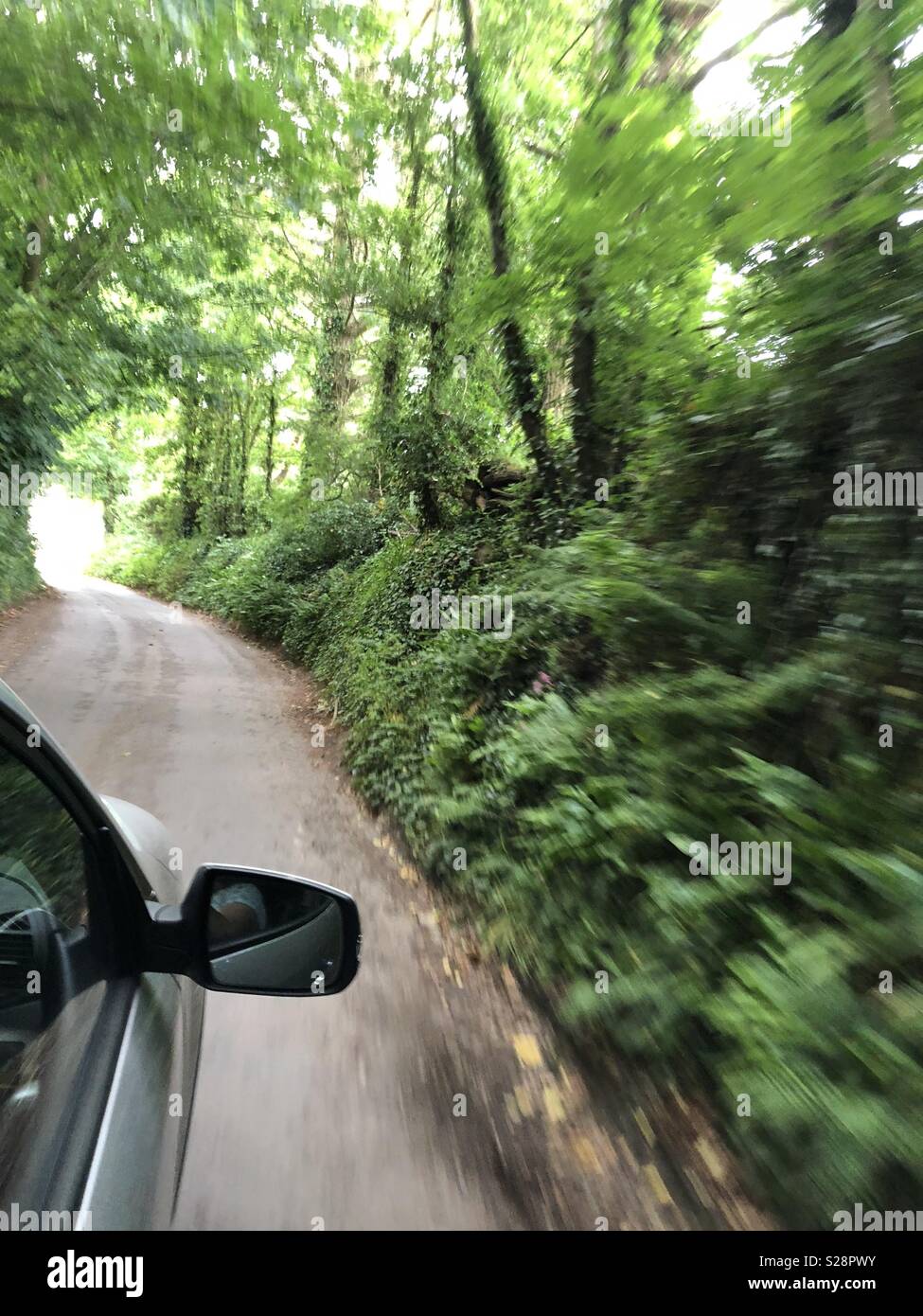 Cornwall roads hi-res stock photography and images - Alamy