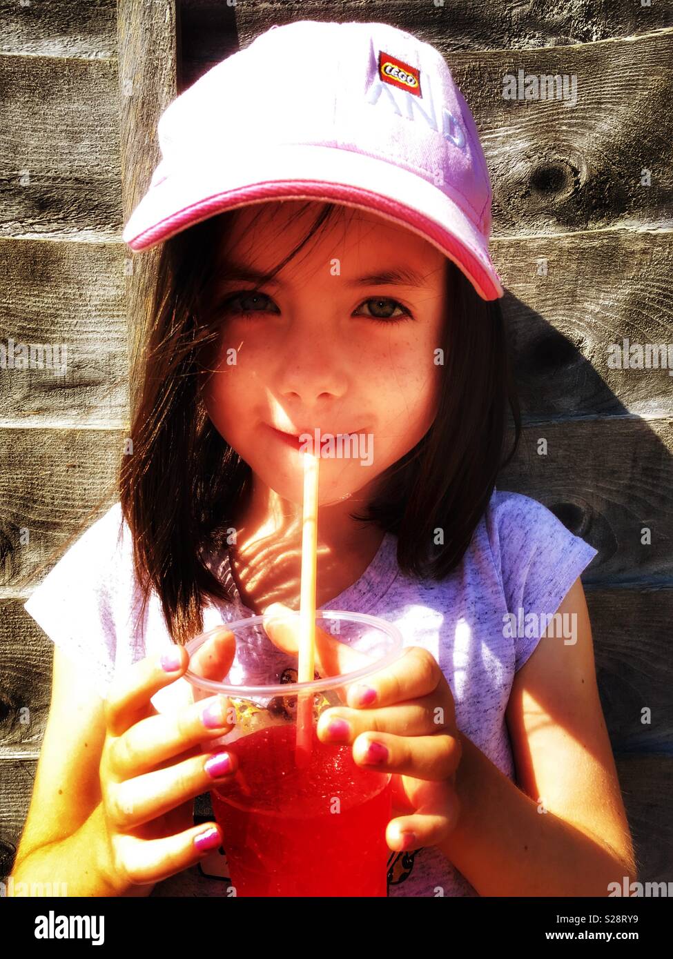 Strawberry flavoured slush drink hi-res stock photography and images ...