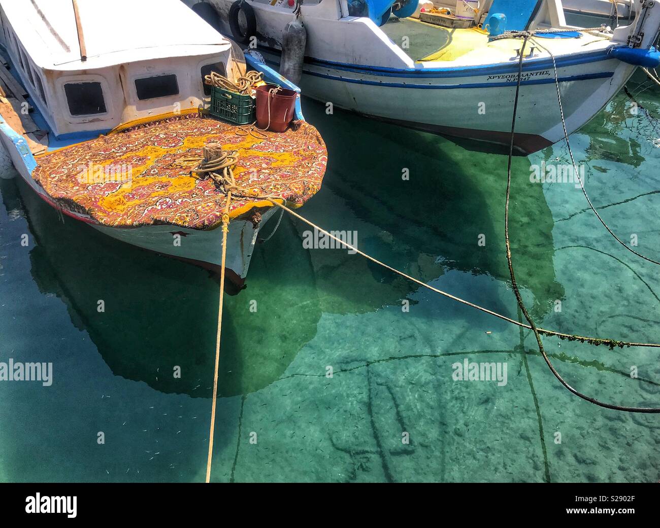 Boats float hi-res stock photography and images - Alamy