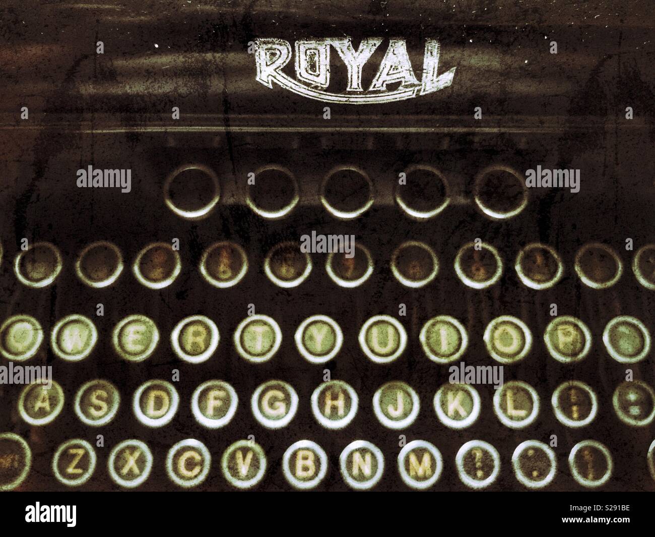 Royal typewriter hi-res stock photography and images - Alamy