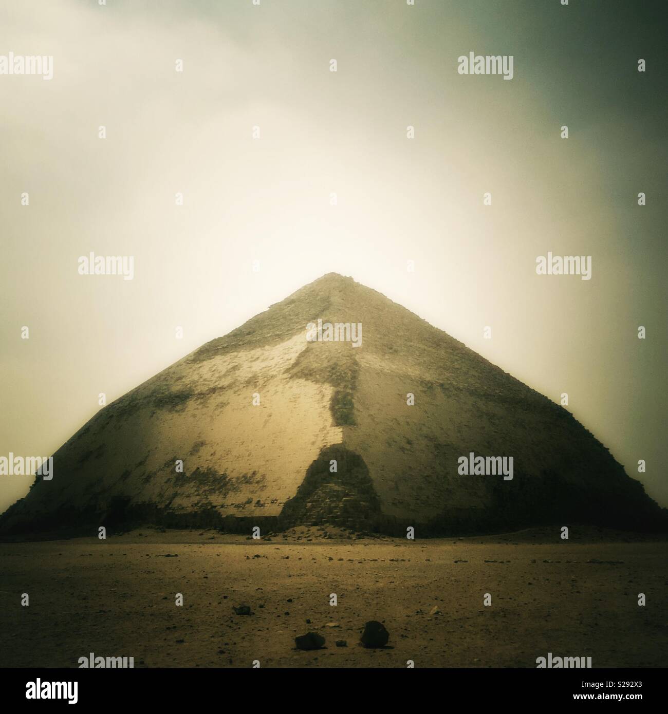 Damaged pyramid hi-res stock photography and images - Alamy