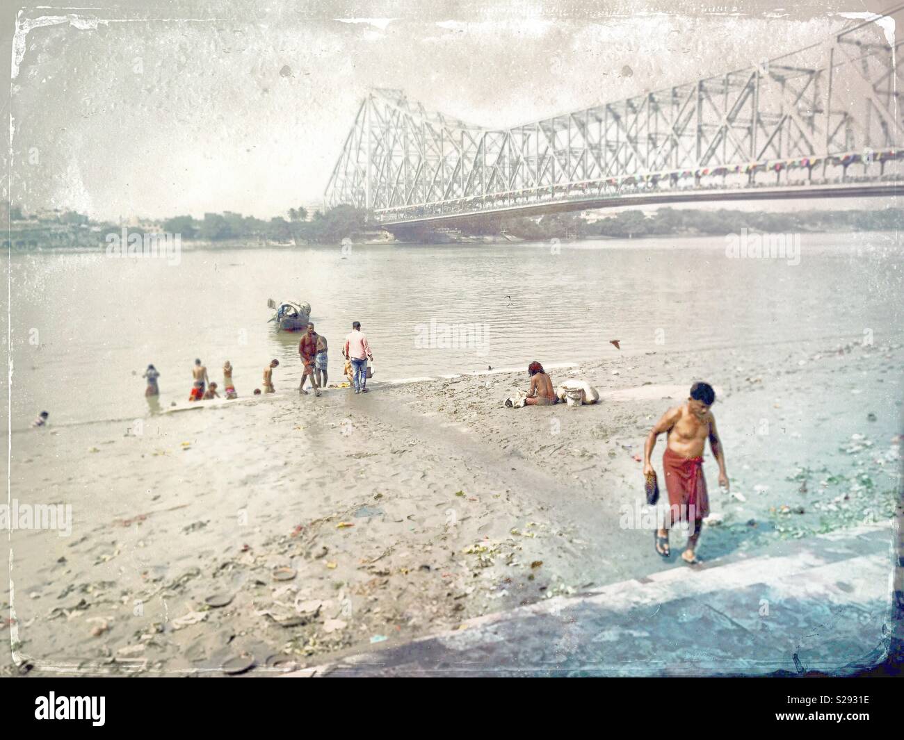 Howrah Bridge in Kolkata - India Stock Photo - Alamy