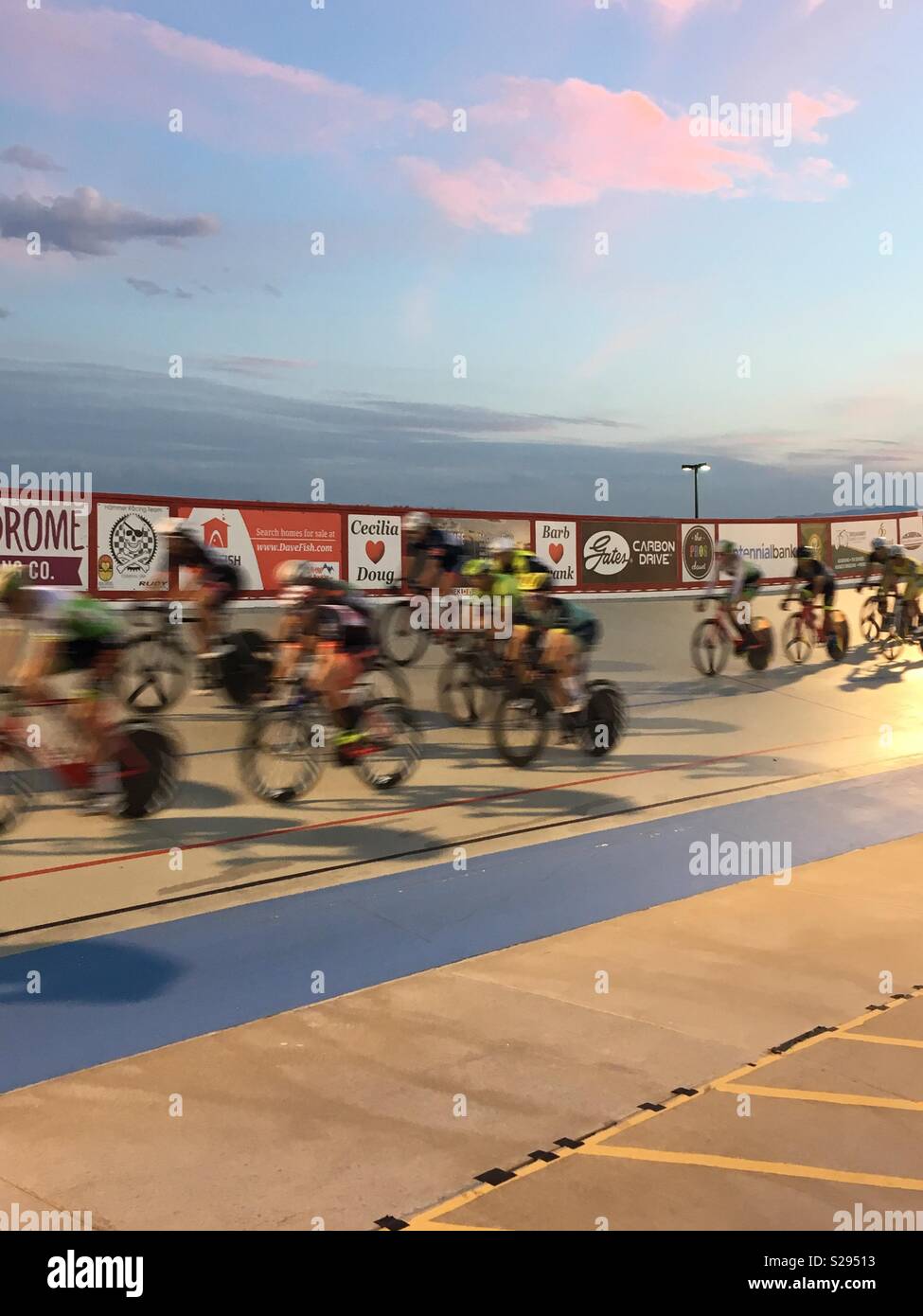 Cycling velodrome hi-res stock photography and images - Alamy