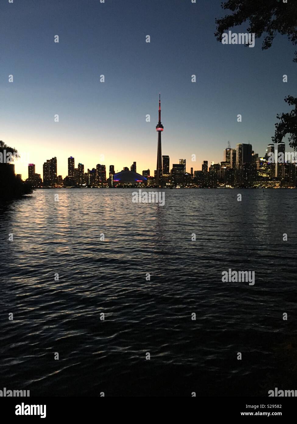 Toronto at dusk from Toronto island Stock Photo - Alamy