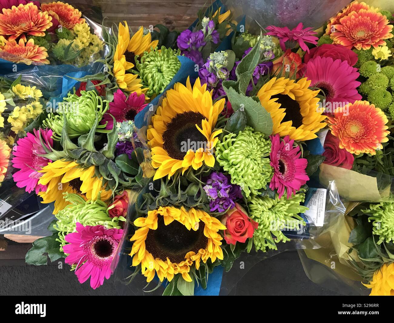 Flowers in a bucket hi-res stock photography and images - Alamy