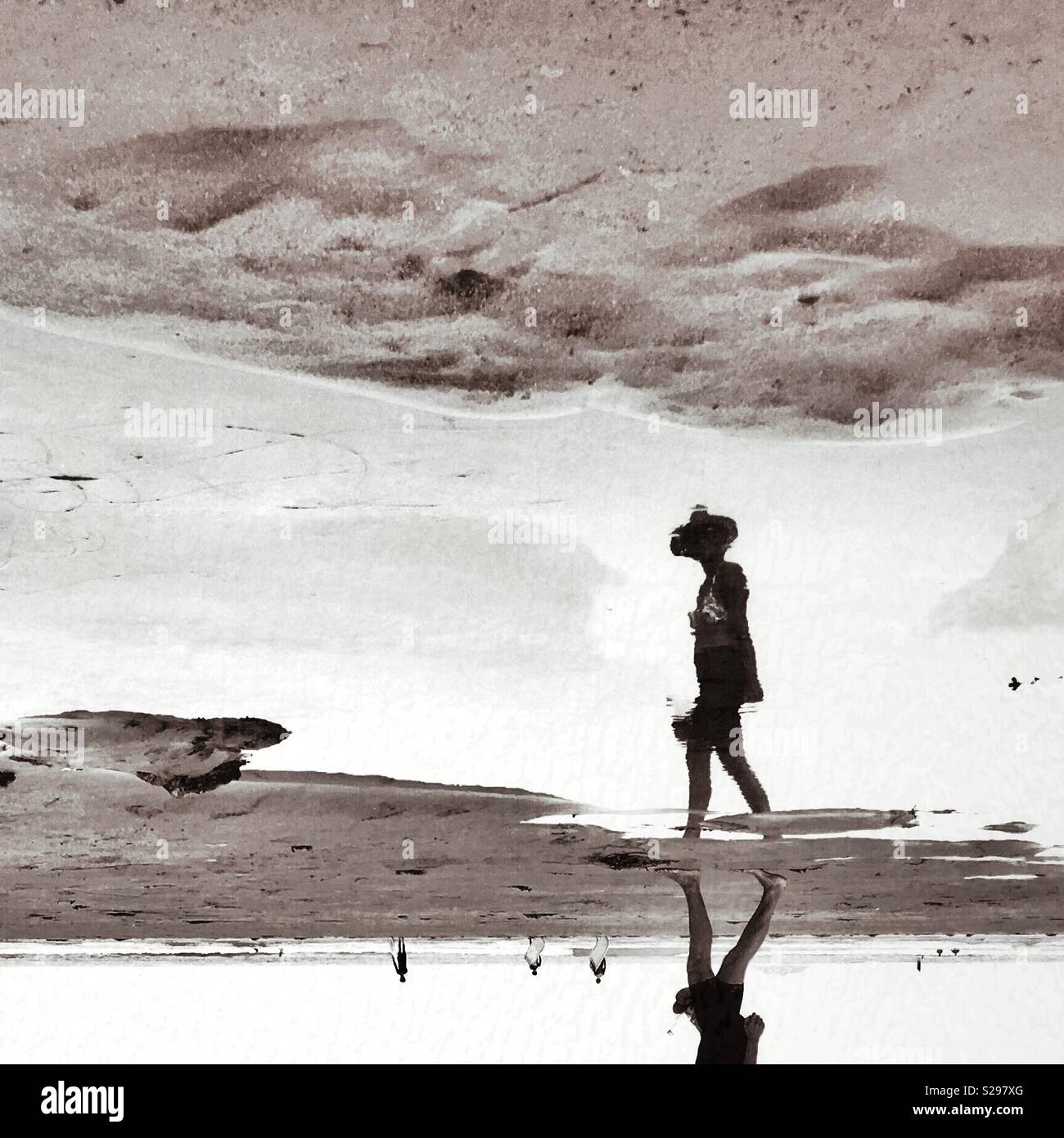 Beach reflections at Polzeath, Cornwall Stock Photo - Alamy