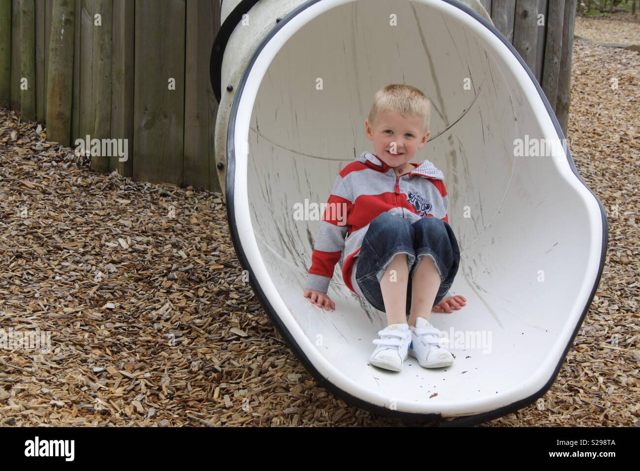 Tunnel slide hi-res stock photography and images - Alamy