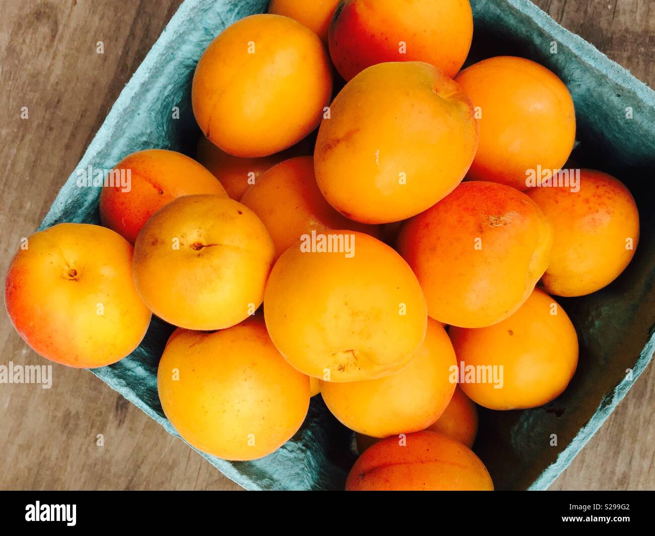 Local farm stand hi-res stock photography and images - Alamy