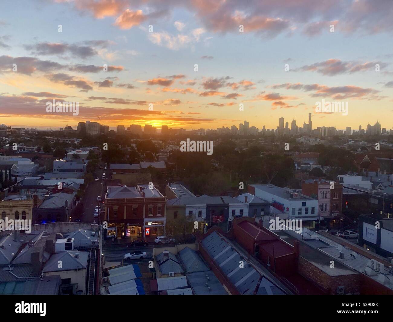 Melbourne skyline sunset hi-res stock photography and images - Alamy