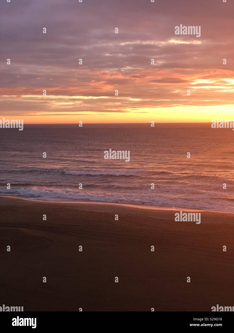 Virginia beach sunrise hi-res stock photography and images - Alamy