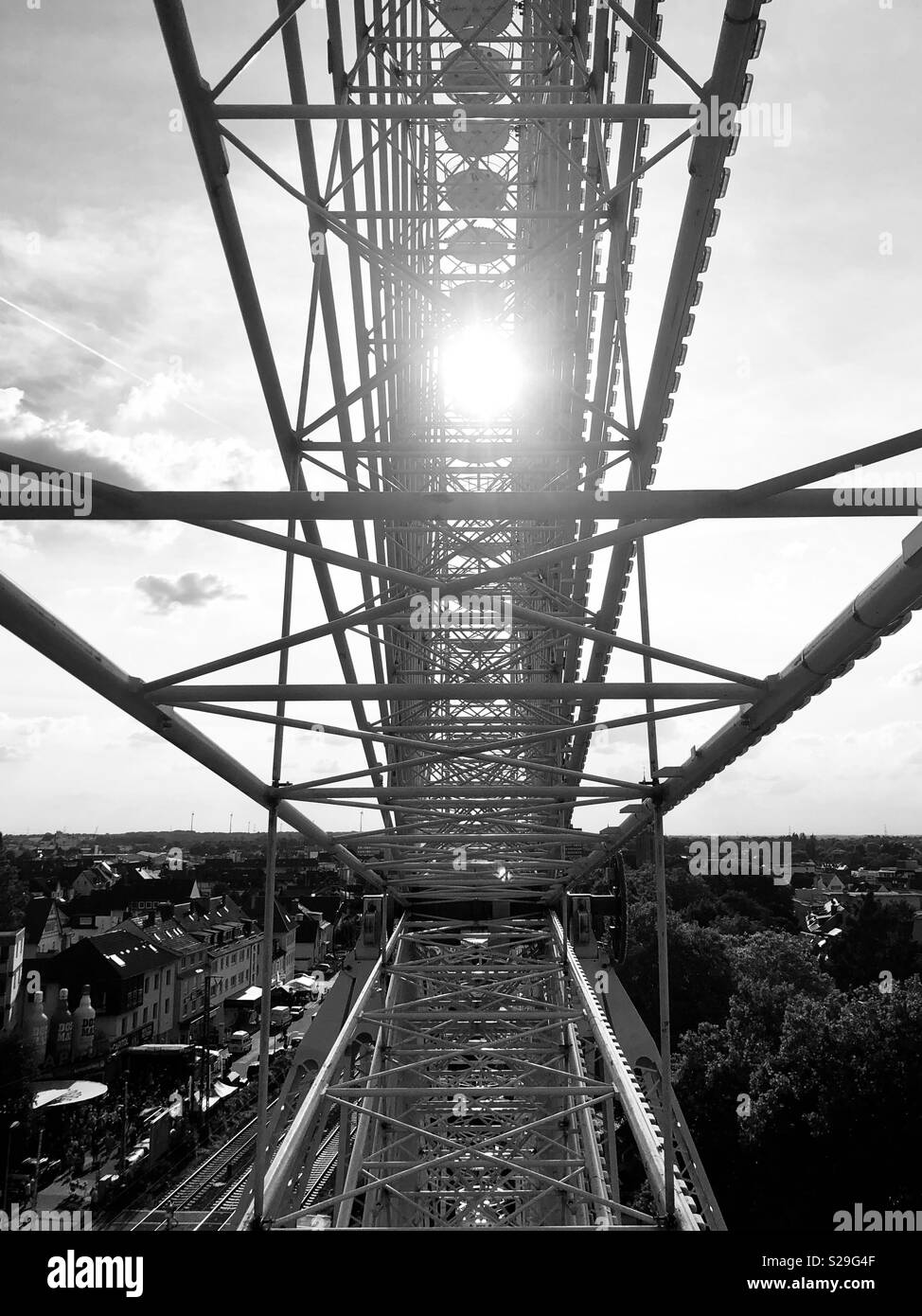 Wheel riesenrad Black and White Stock Photos & Images - Alamy
