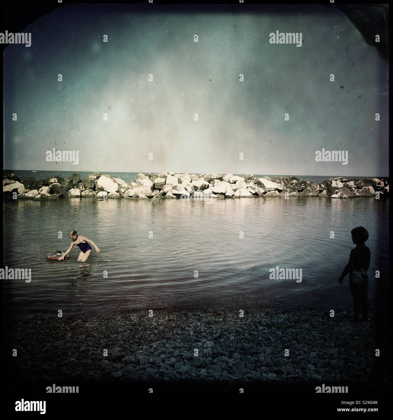 Seaside children play hi-res stock photography and images - Alamy