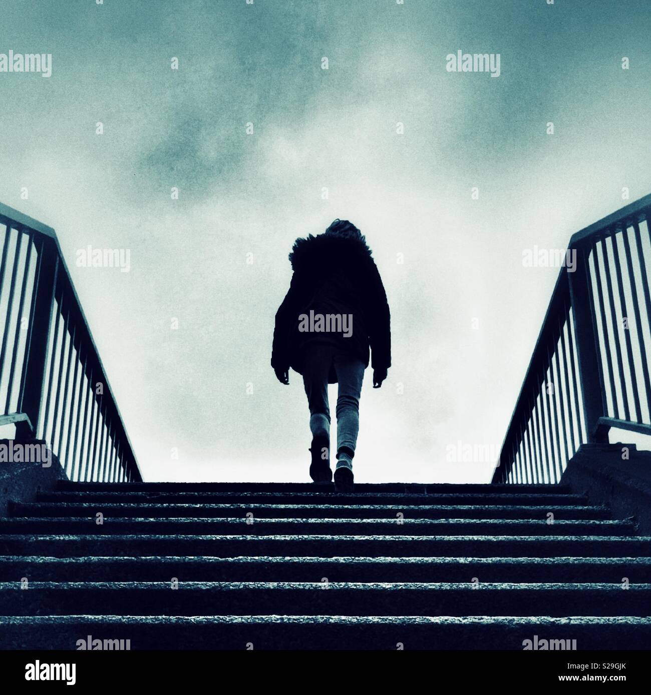 Girl steps hi-res stock photography and images - Alamy