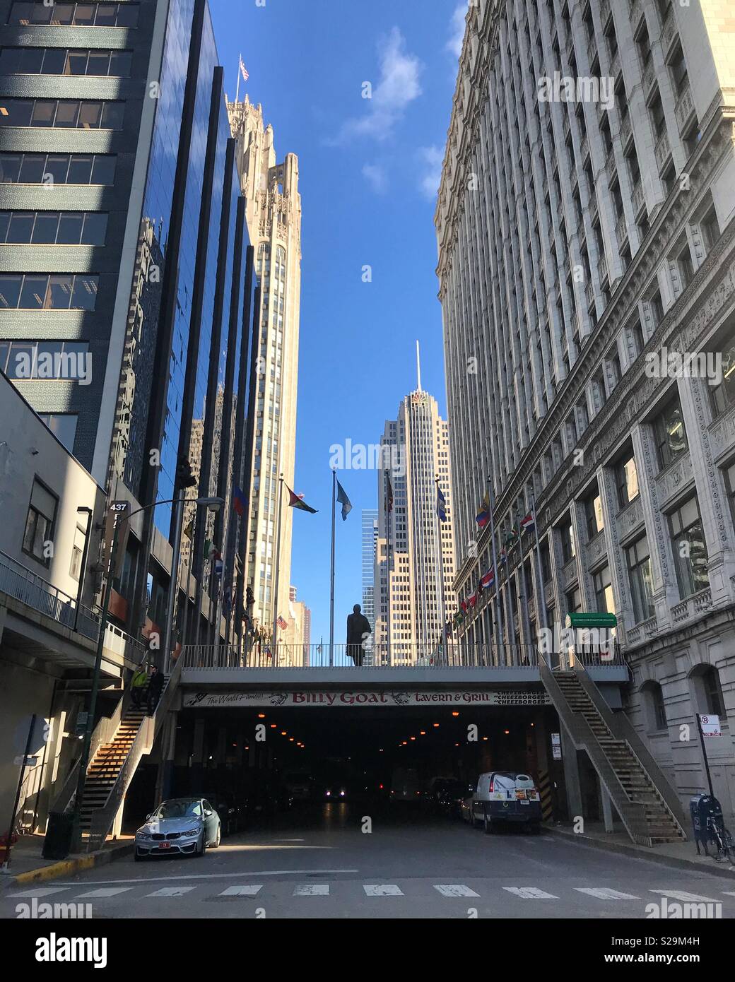 Illinois buildings hi-res stock photography and images - Alamy