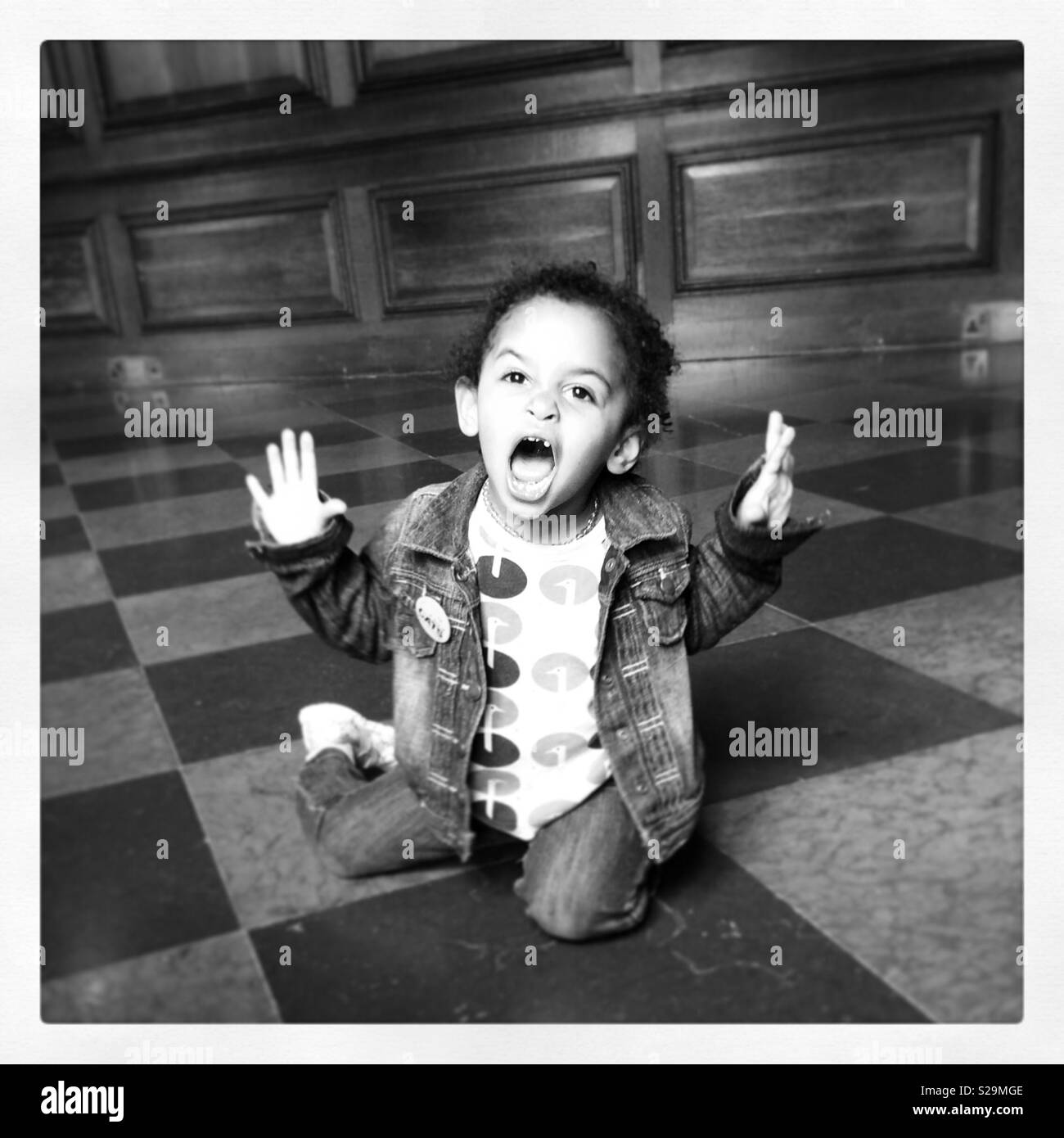 Little girl hi-res stock photography and images - Alamy