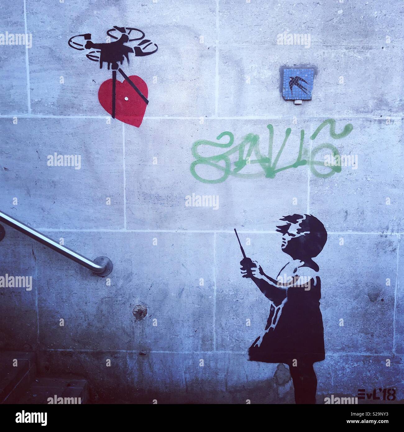 Bird controller hi-res stock photography and images - Alamy