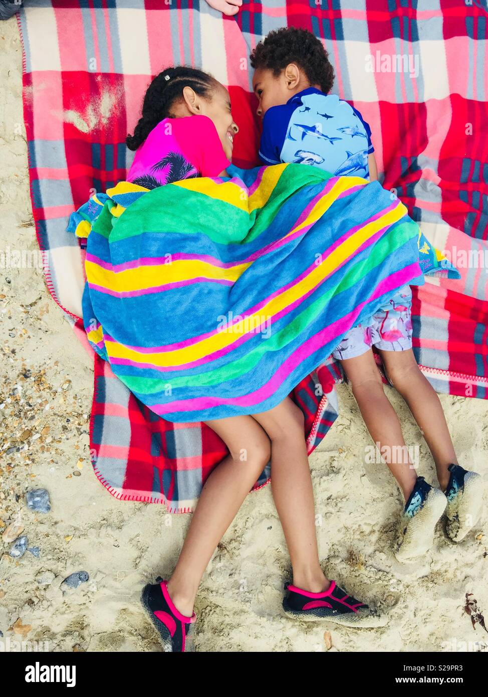 Kids on the beach hi-res stock photography and images - Alamy
