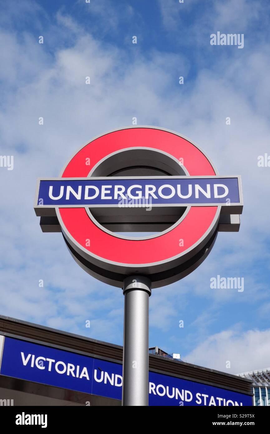 London Victoria Station Sign High Resolution Stock Photography and ...