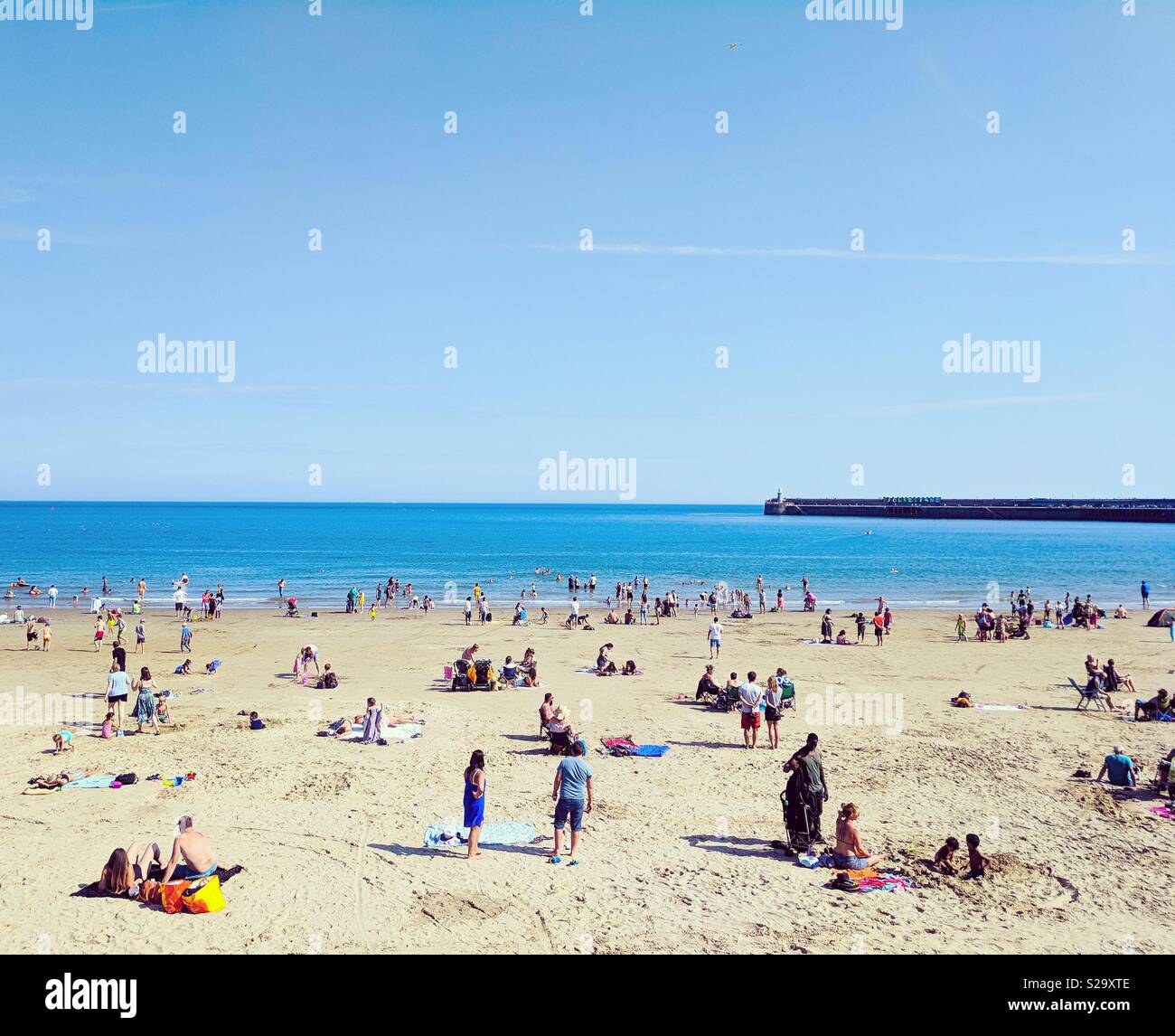 Summer beach vibes in Folkestone, Kent Stock Photo - Alamy