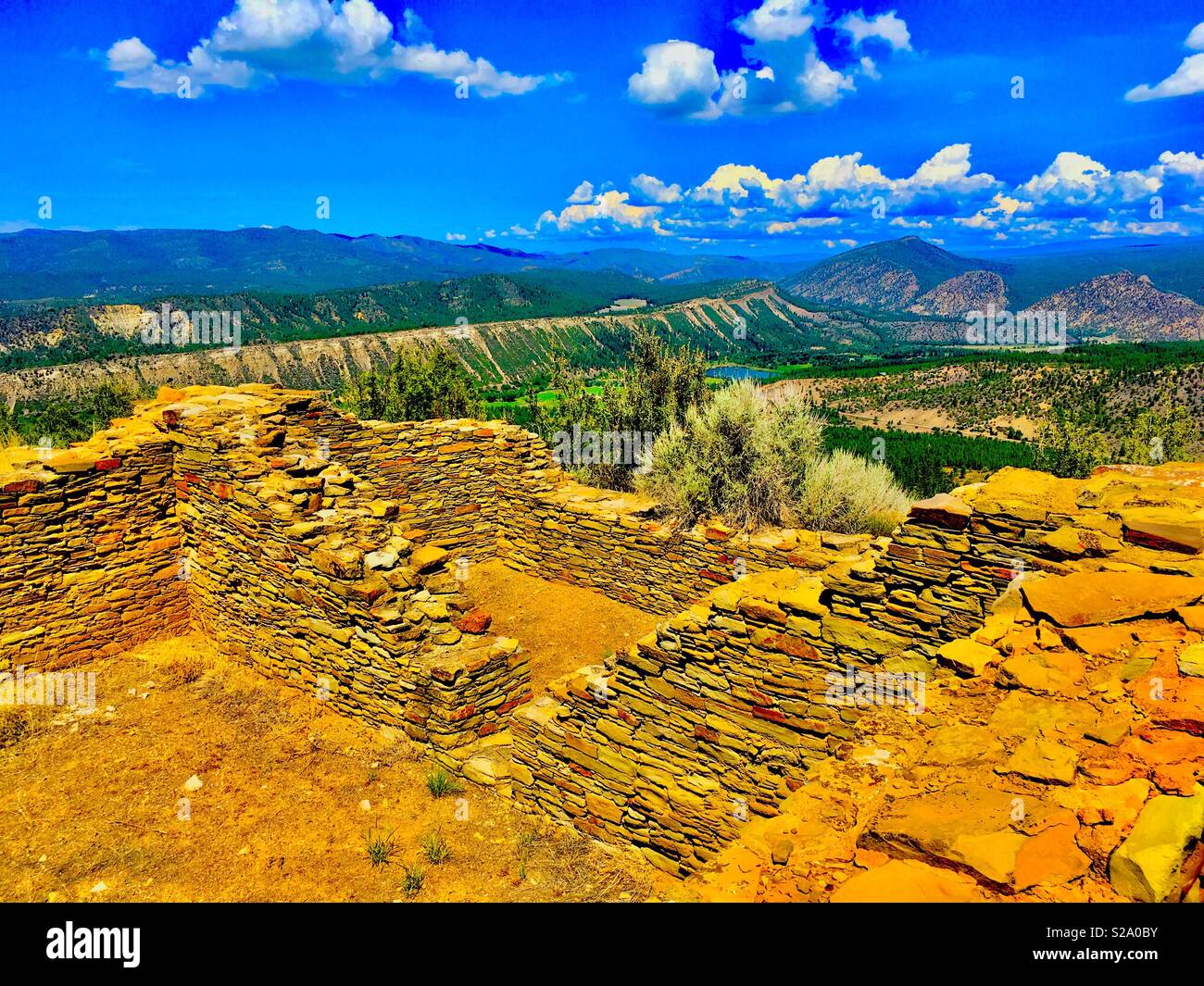 Chimney Rock Colorado High Resolution Stock Photography and Images - Alamy