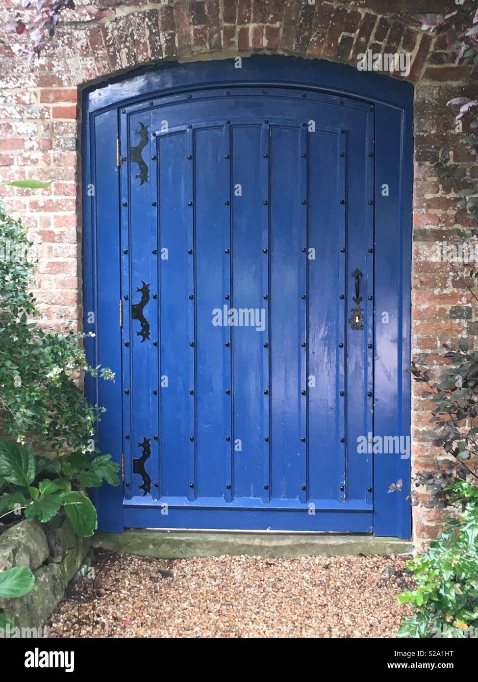 Secret door castle hi-res stock photography and images - Alamy