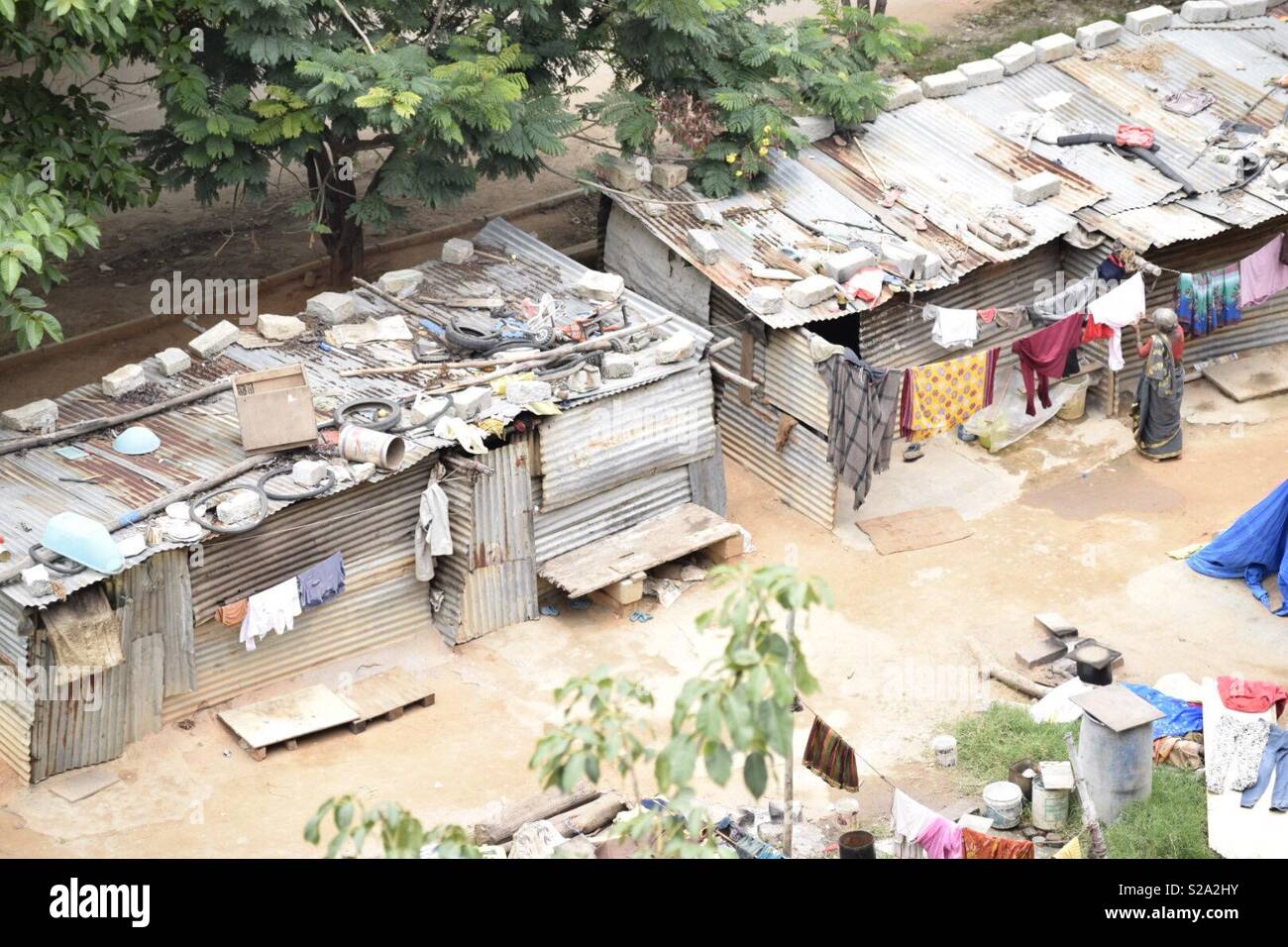 Slum family hi-res stock photography and images - Alamy