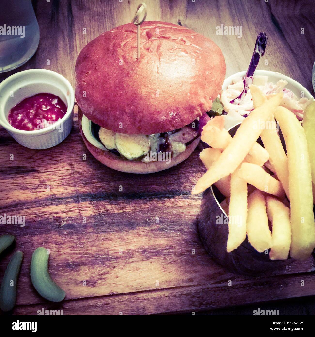 Burger & chips Stock Photo - Alamy