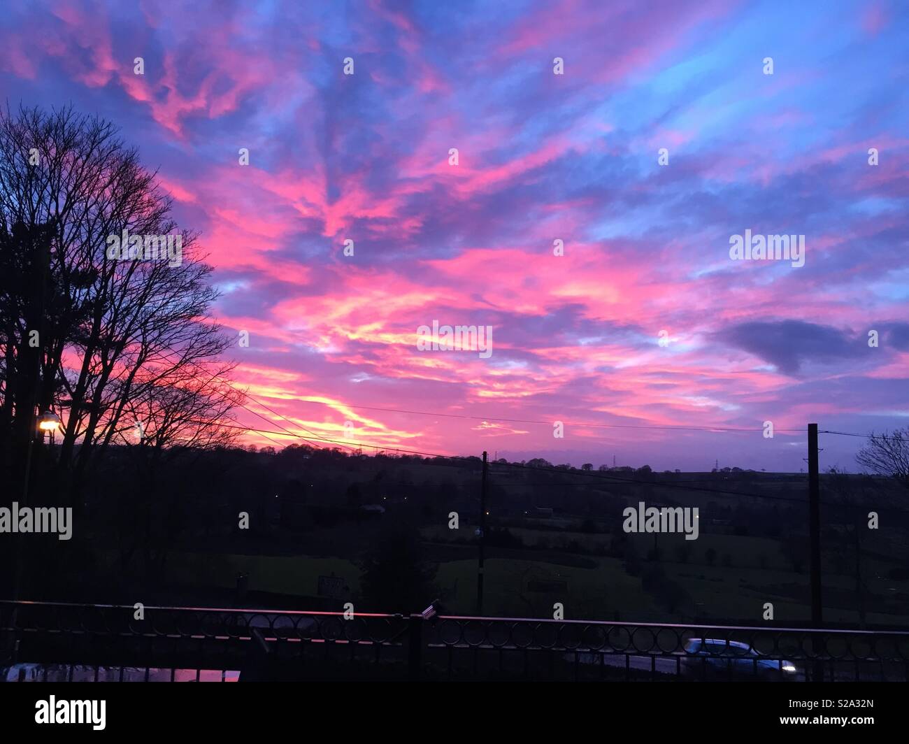 Night sky silhouette hi-res stock photography and images - Alamy