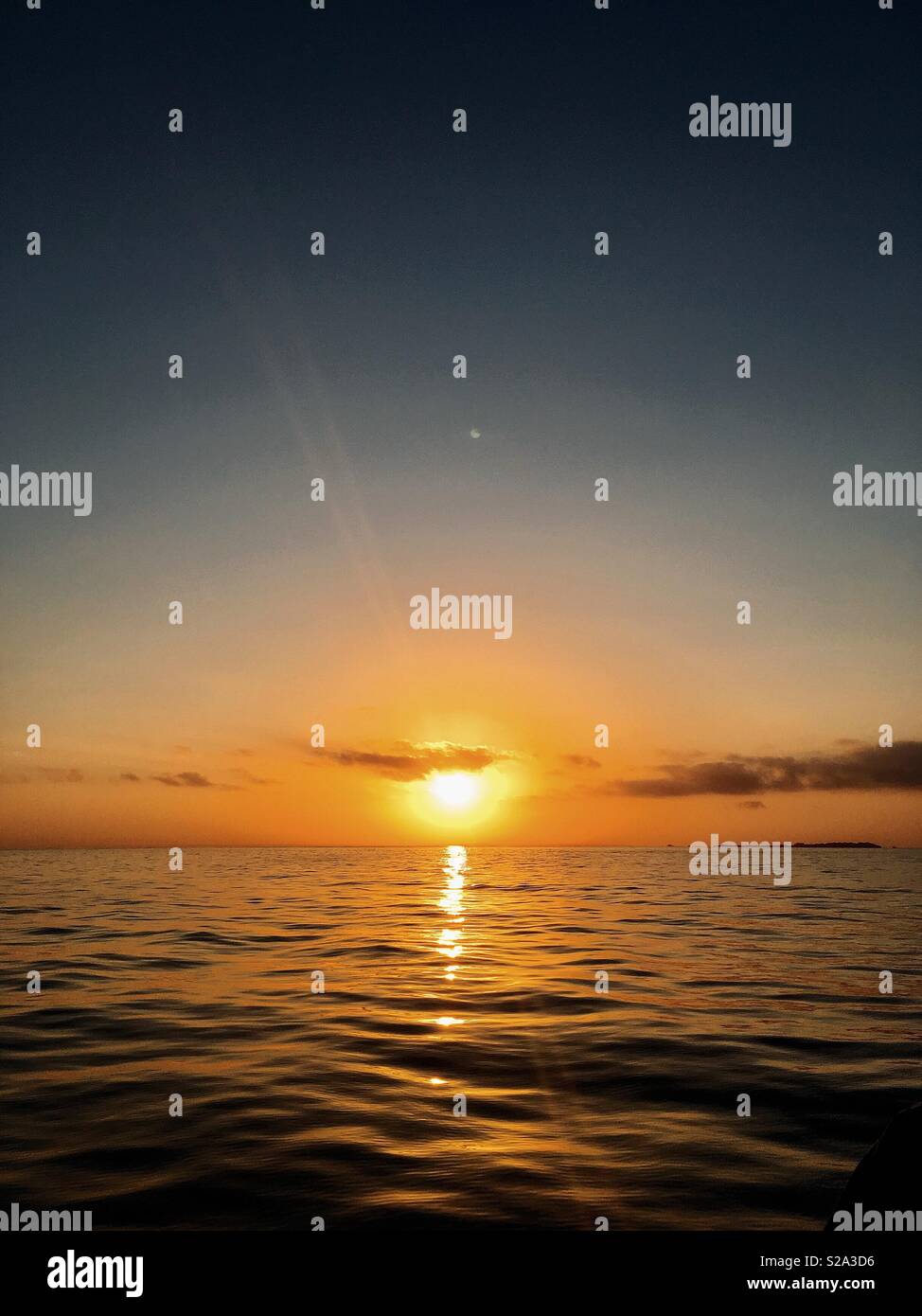 The dawn of the ocean hi-res stock photography and images - Alamy