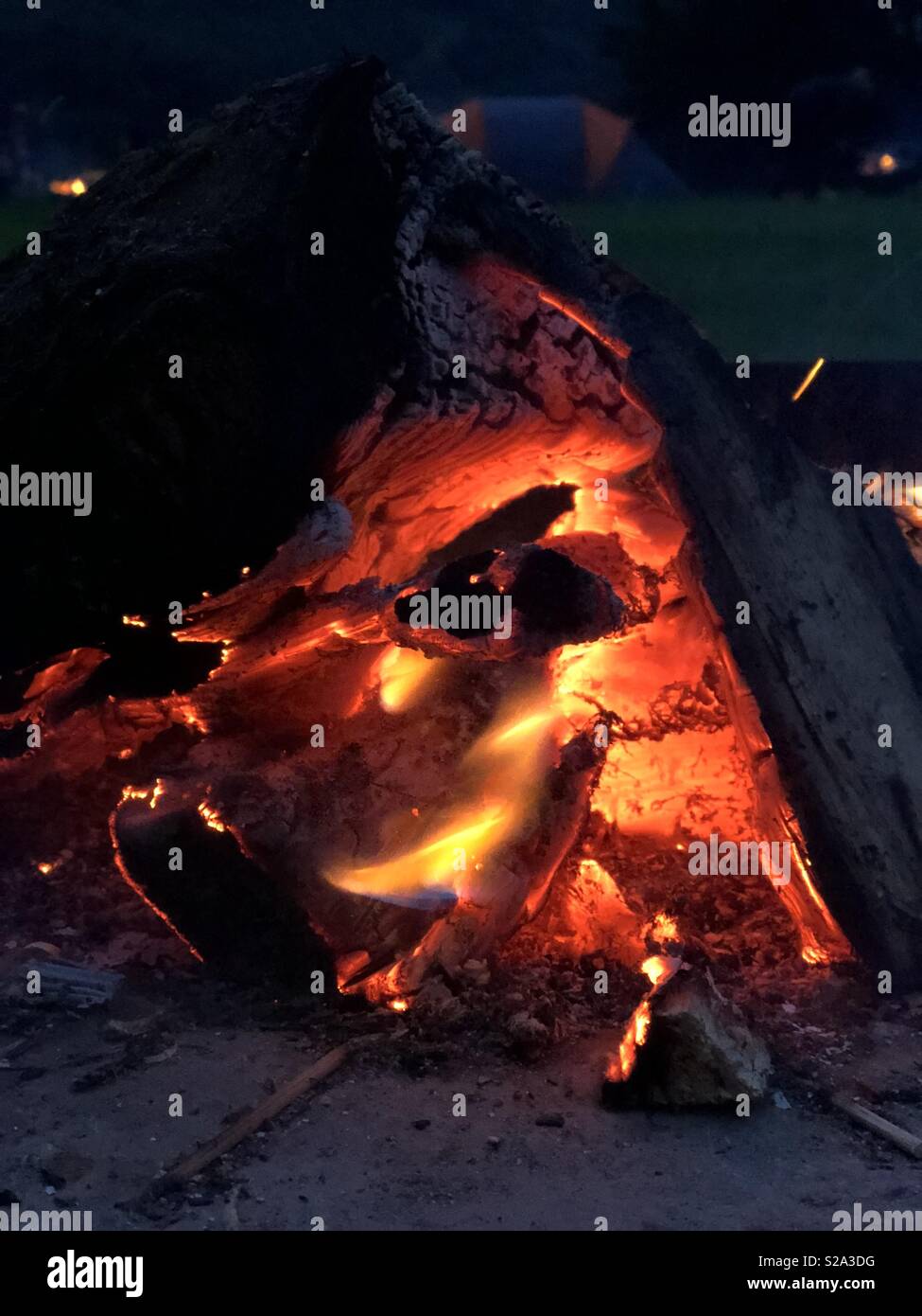 Fire roasting hi-res stock photography and images - Alamy