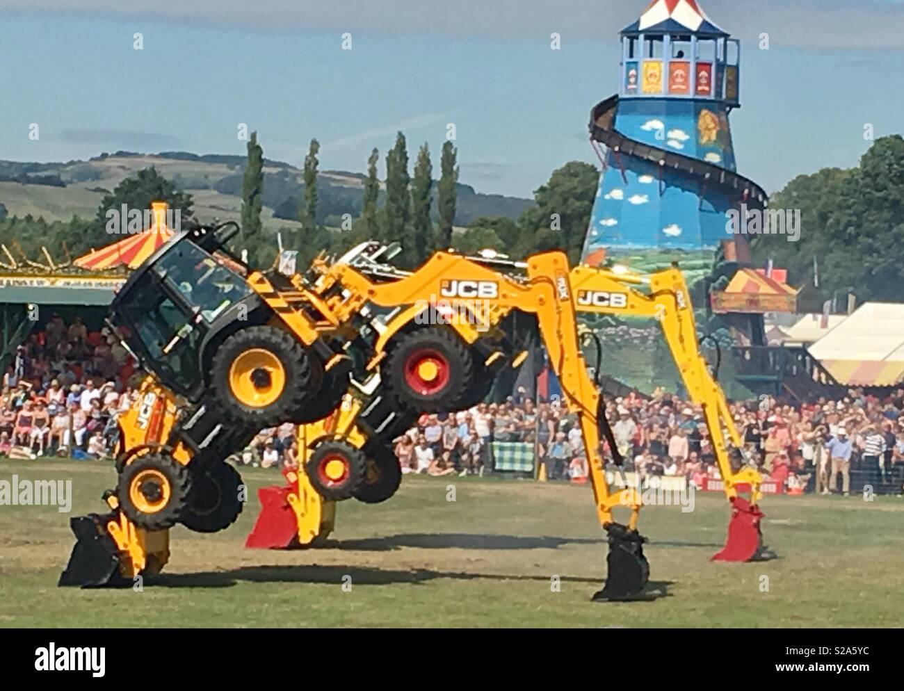 Jcb diggers performing hi-res stock photography and images - Alamy