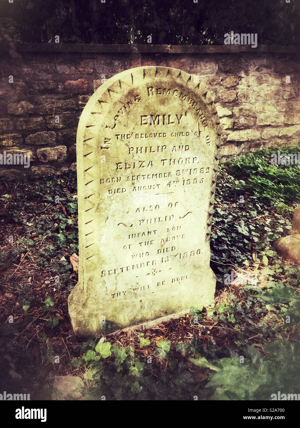 Childrens grave hi-res stock photography and images - Alamy