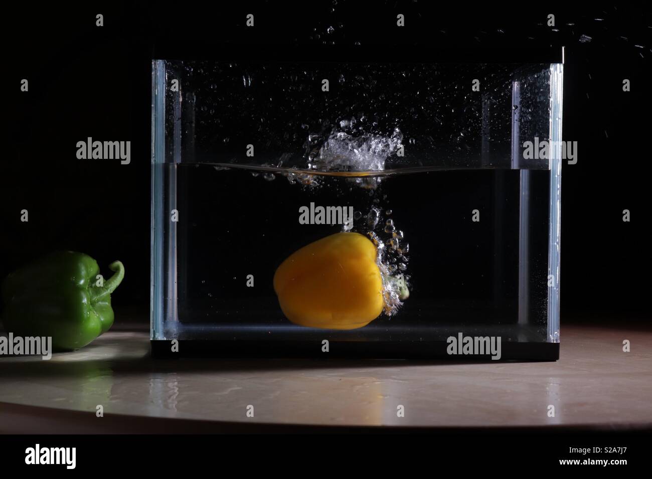 Pepper in the water hi-res stock photography and images - Alamy