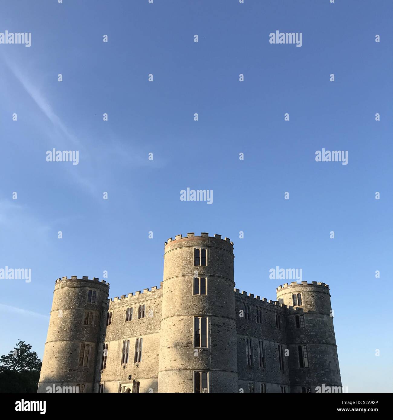 Lulworth castle hi-res stock photography and images - Alamy