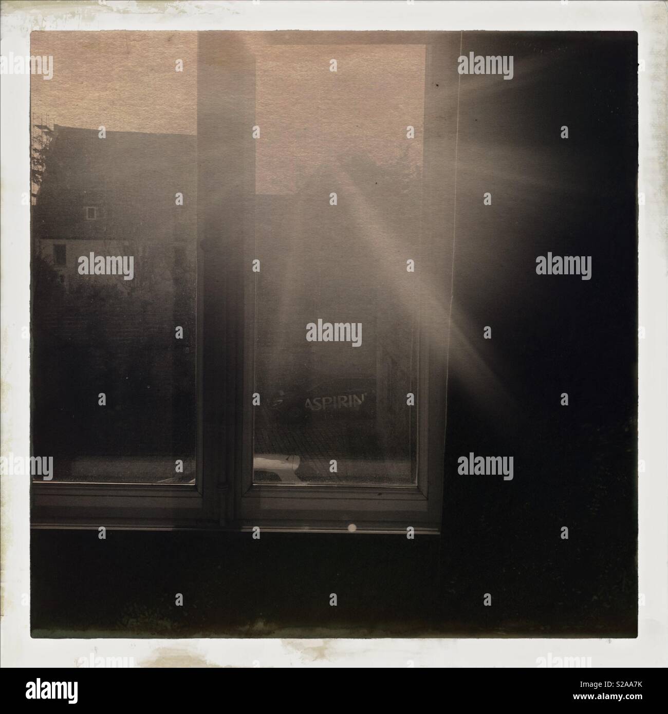Sunshine through windows hi-res stock photography and images - Alamy