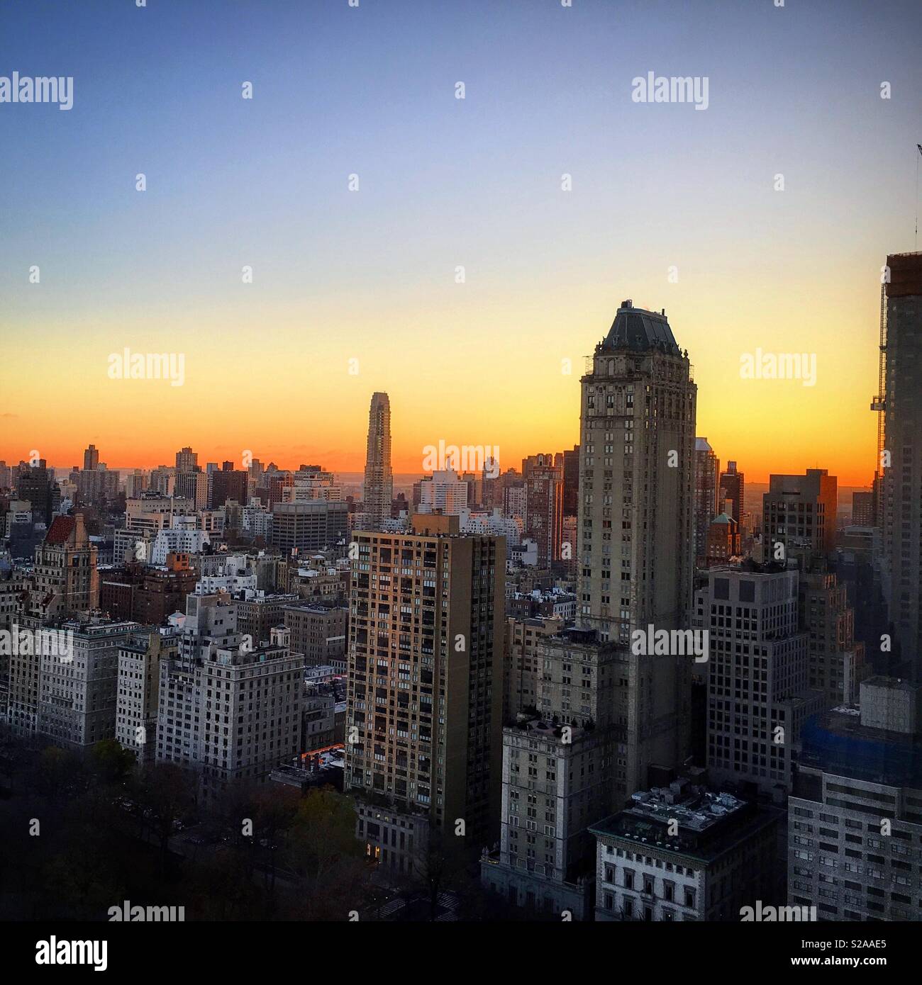 Central park and new york and skyline hi-res stock photography and ...