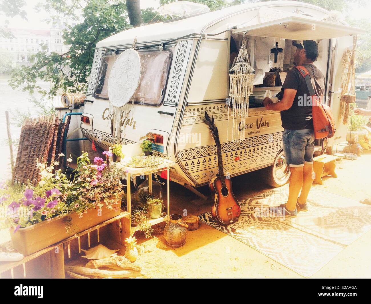Coffee caravan hi-res stock photography and images - Alamy