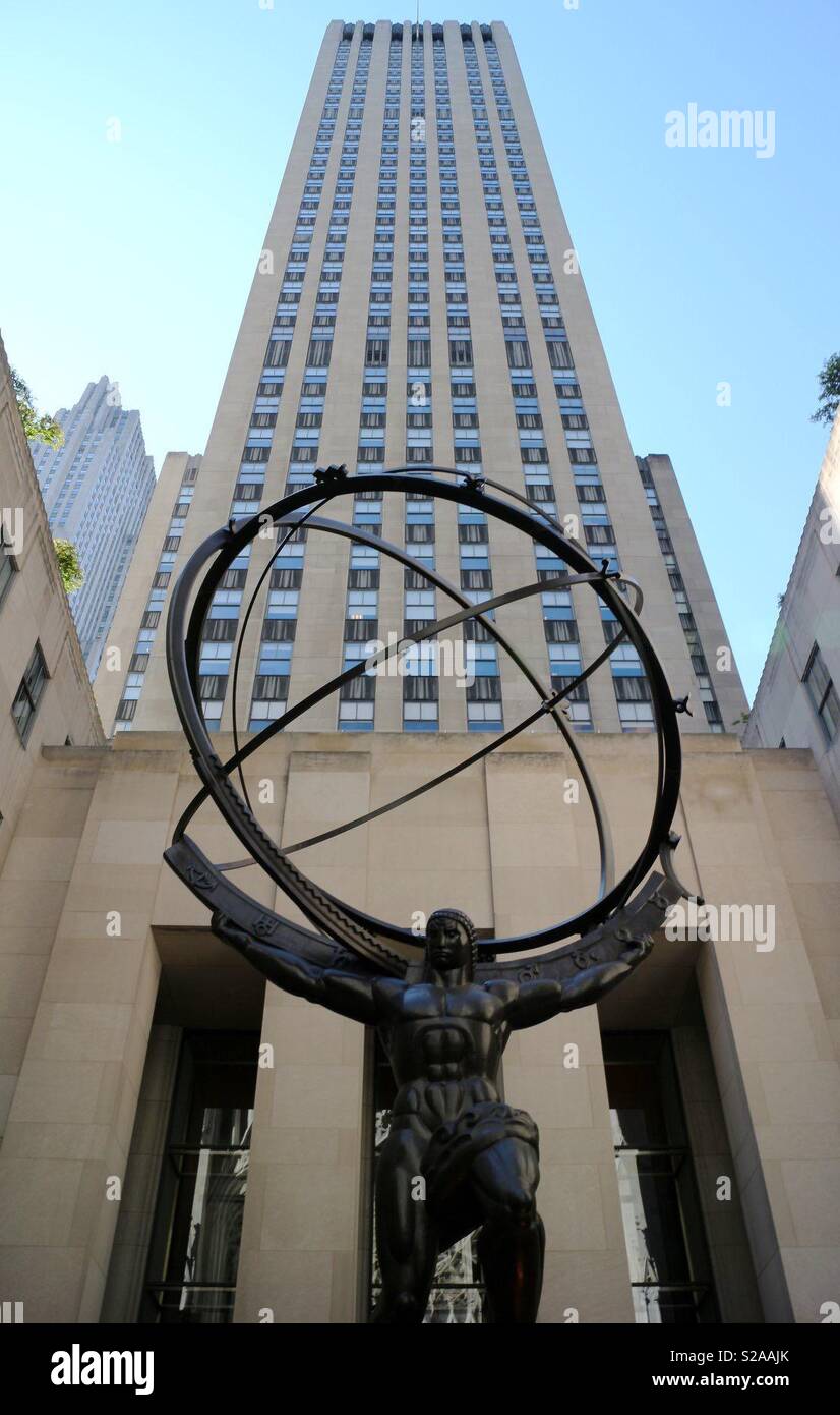Rockefeller Centre - Prometheus Statue Stock Photo - Alamy