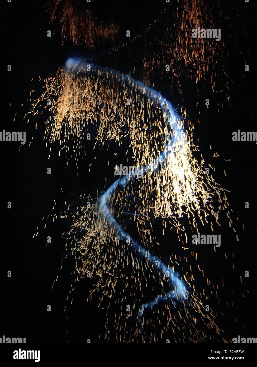 Light sparkles hi-res stock photography and images - Alamy