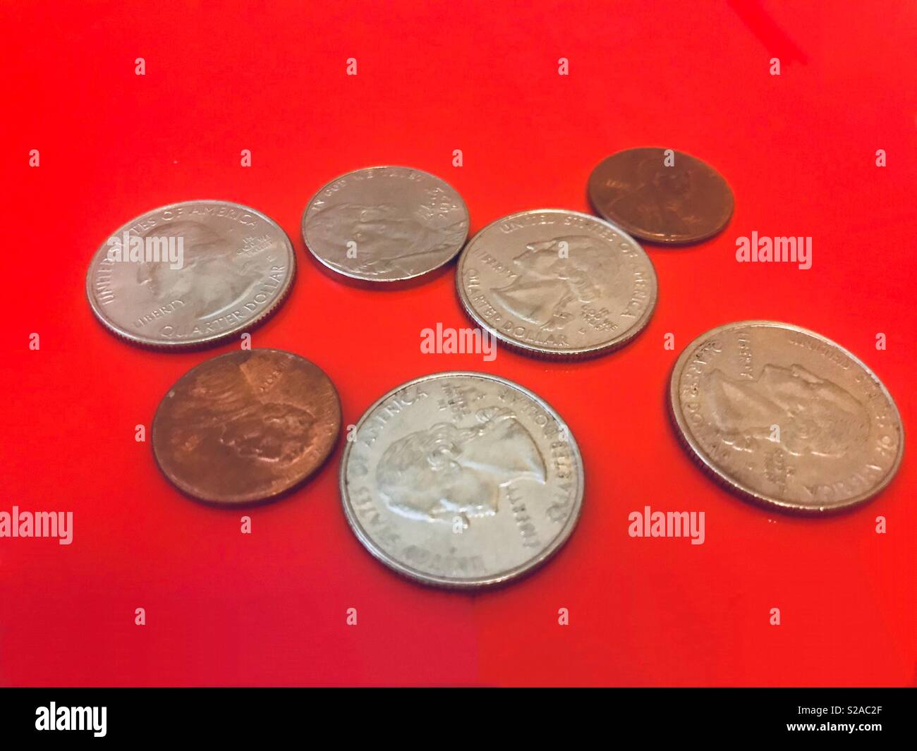 Dollars quarters nickels dimes hi-res stock photography and images - Alamy