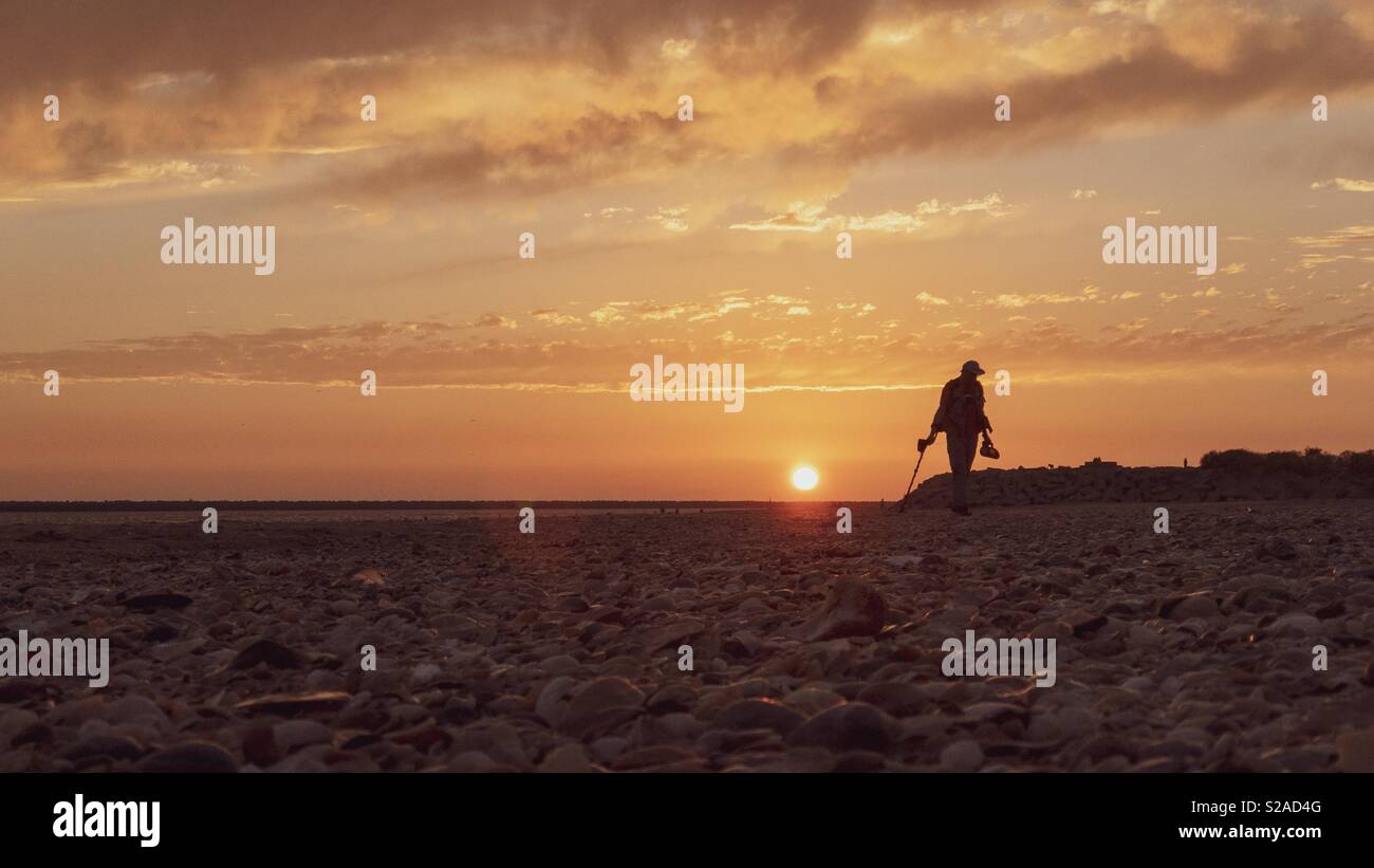 Metal detectives hi-res stock photography and images - Alamy